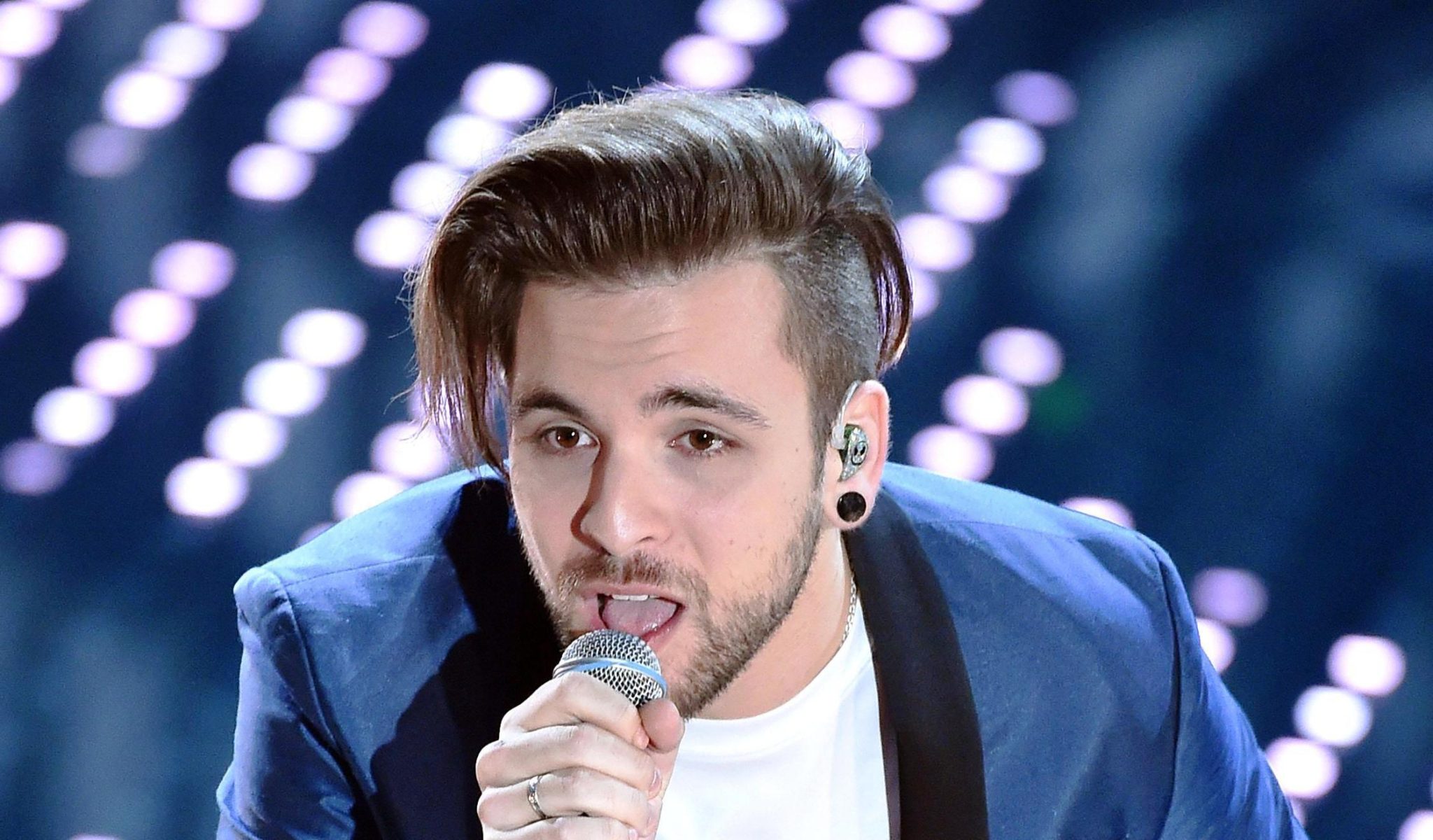 24 Iconic Male Italian Singers You Need to Know - GigWise