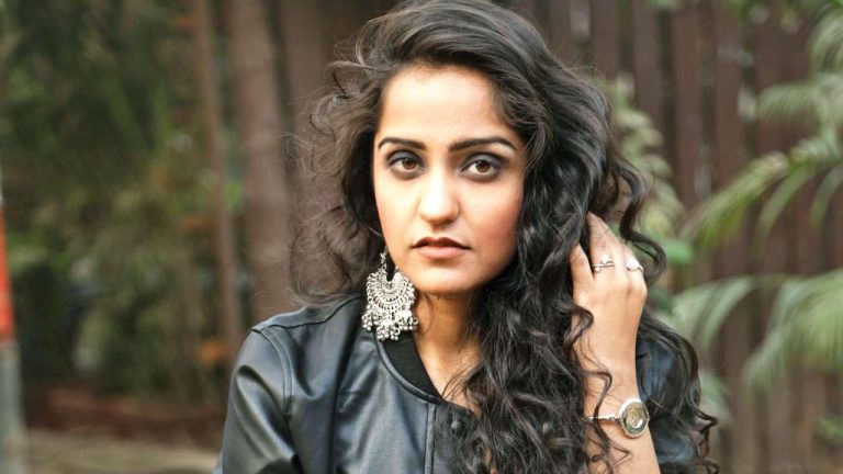 40 Indian Infamous Female Singers - GigWise