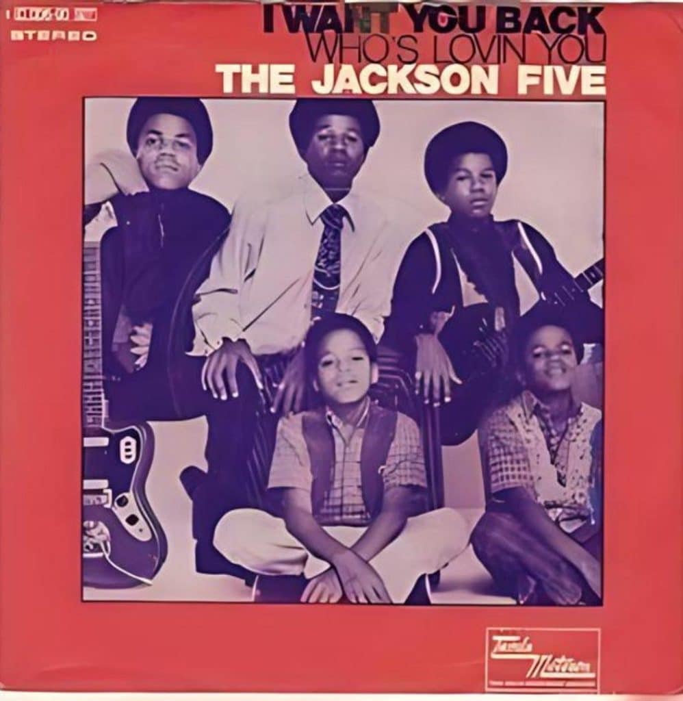 60 Catchy and Fun Easy Songs to Sing Along - GigWise