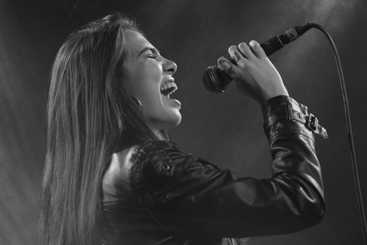 43 Expert Tips for Improvement for Male Singing - GigWise