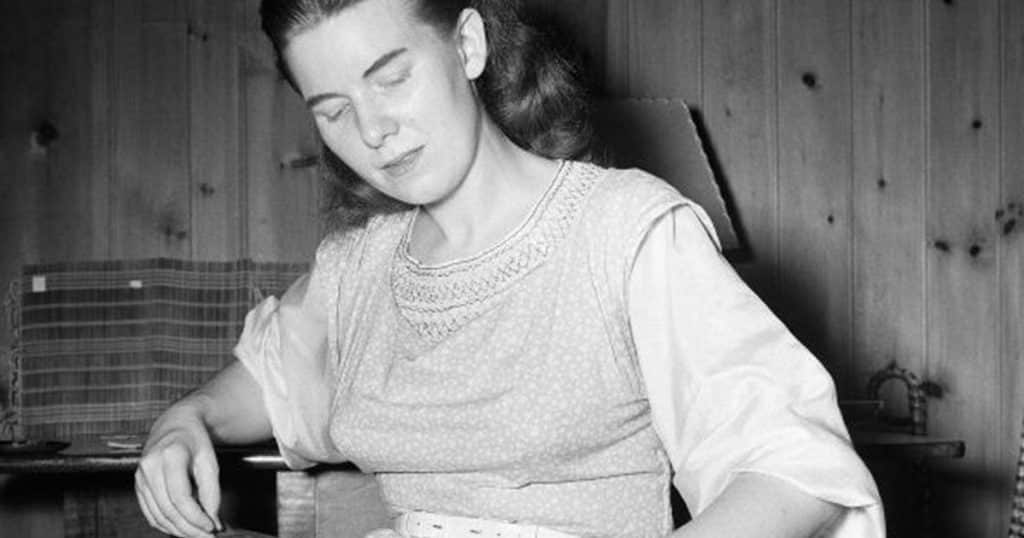 30 Legendary Female Singers of 60s Folk Music - GigWise