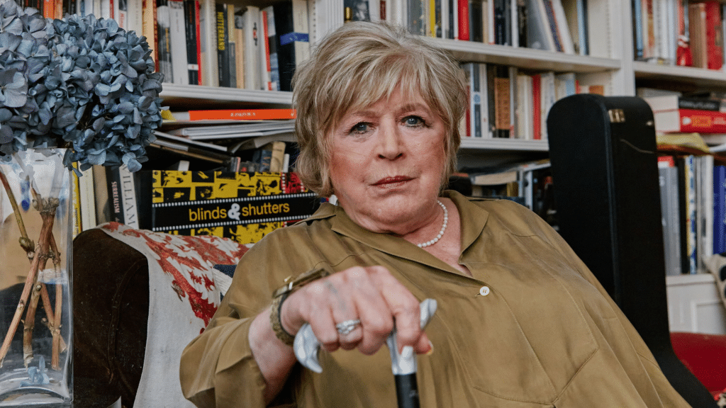 20 Female Singers with Deep Raspy Voices - GigWise