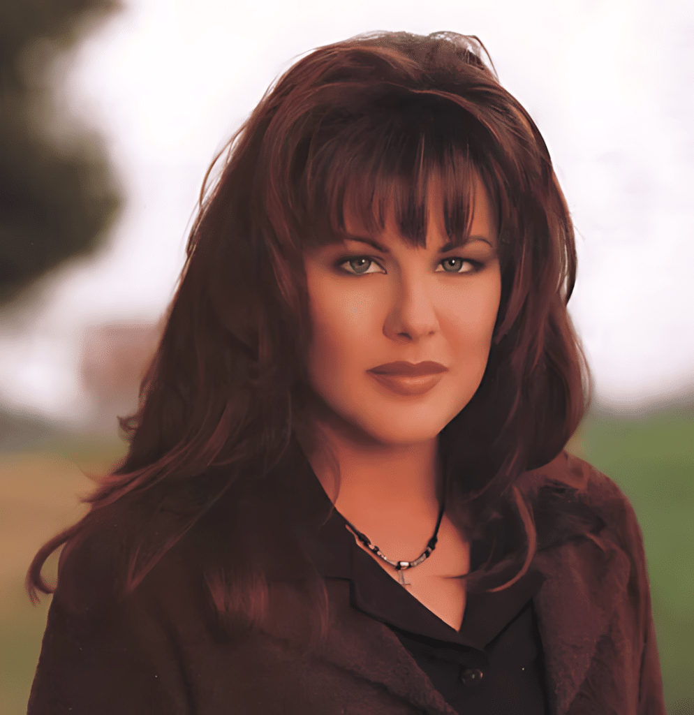 40 Famous Country Singers from Oklahoma - GigWise