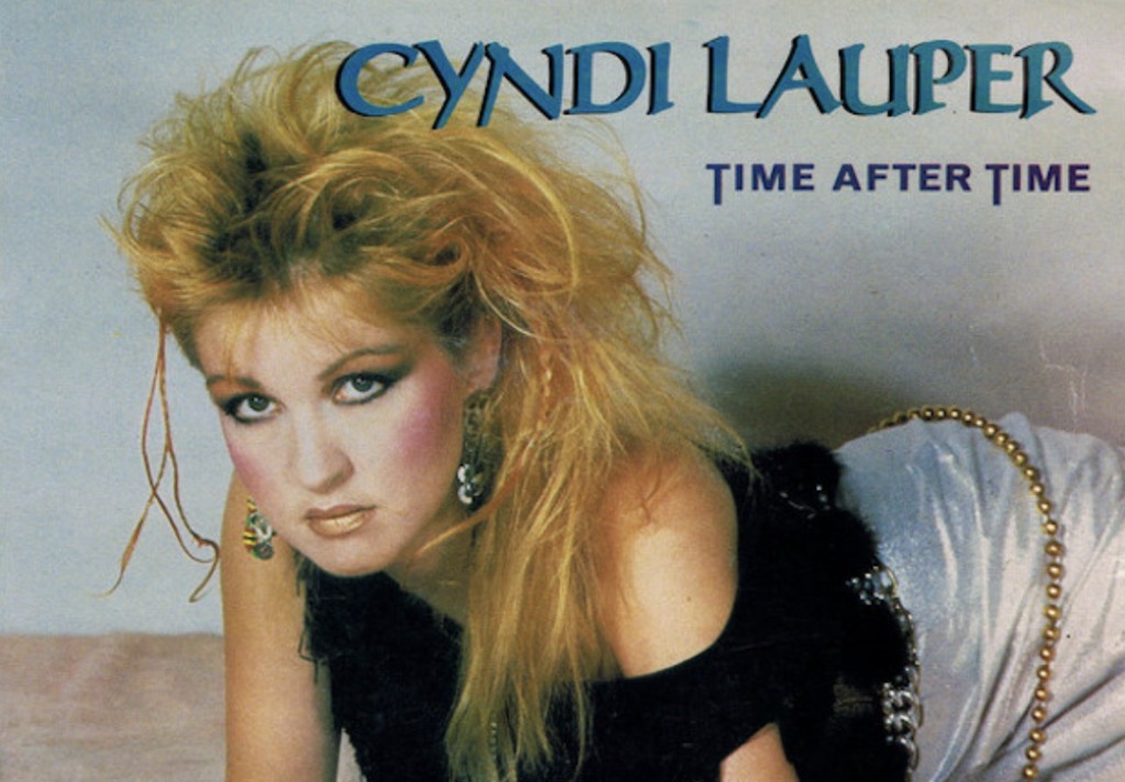 21 Easy Love Songs to Sing for Beginners - GigWise