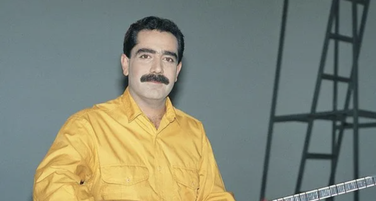 47 Iconic Turkish Singers You Should Know - GigWise