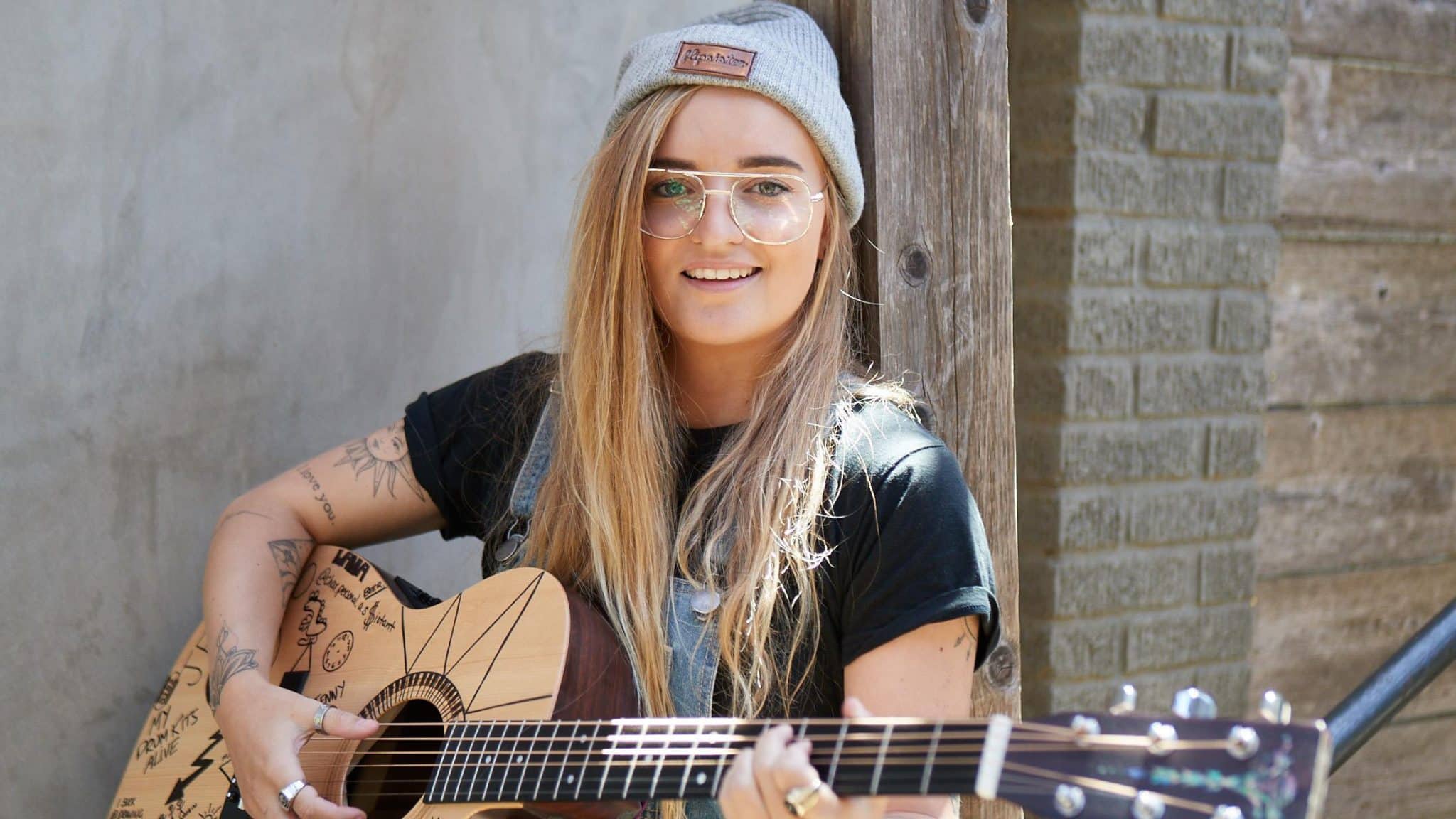 25 Iconic Australian Female Pop Singers You Should Know - GigWise