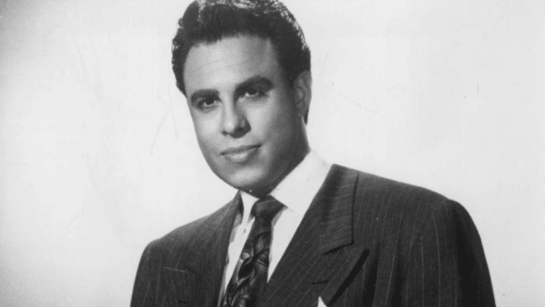 Top 25 Renowned Baritone Singers of All Time - GigWise