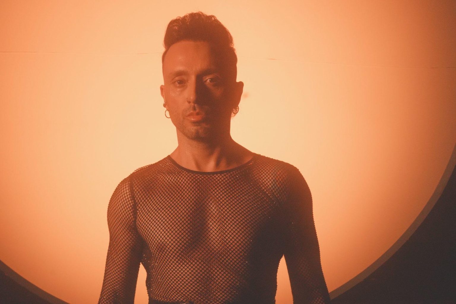 47 Iconic Turkish Singers You Should Know - GigWise