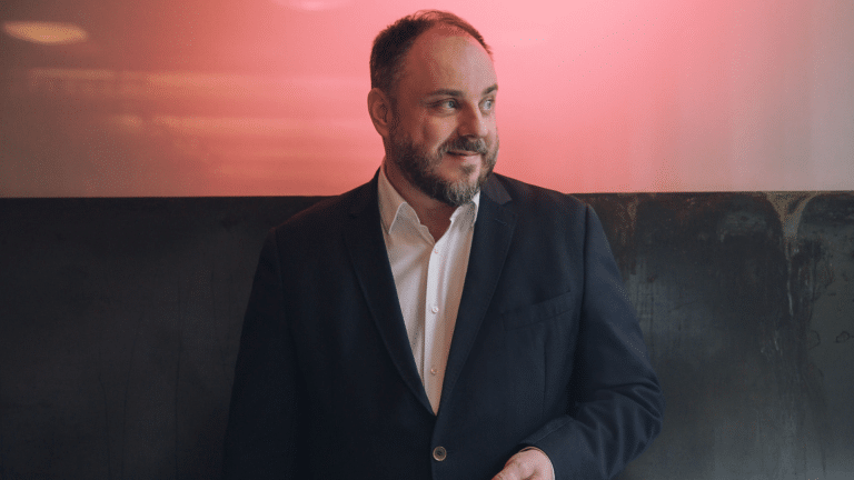 Top 25 Renowned Baritone Singers of All Time - GigWise