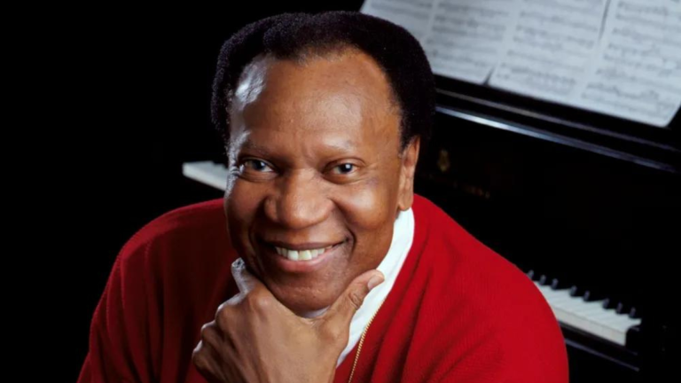 Top 25 Renowned Baritone Singers of All Time - GigWise