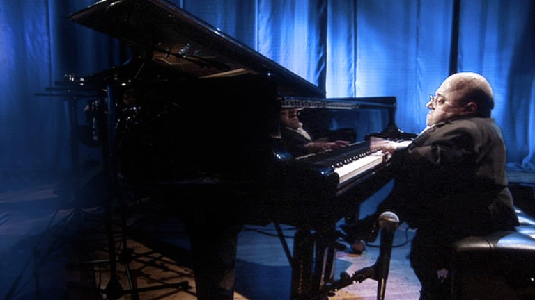 33 Famous Piano Players of the 21st Century - GigWise