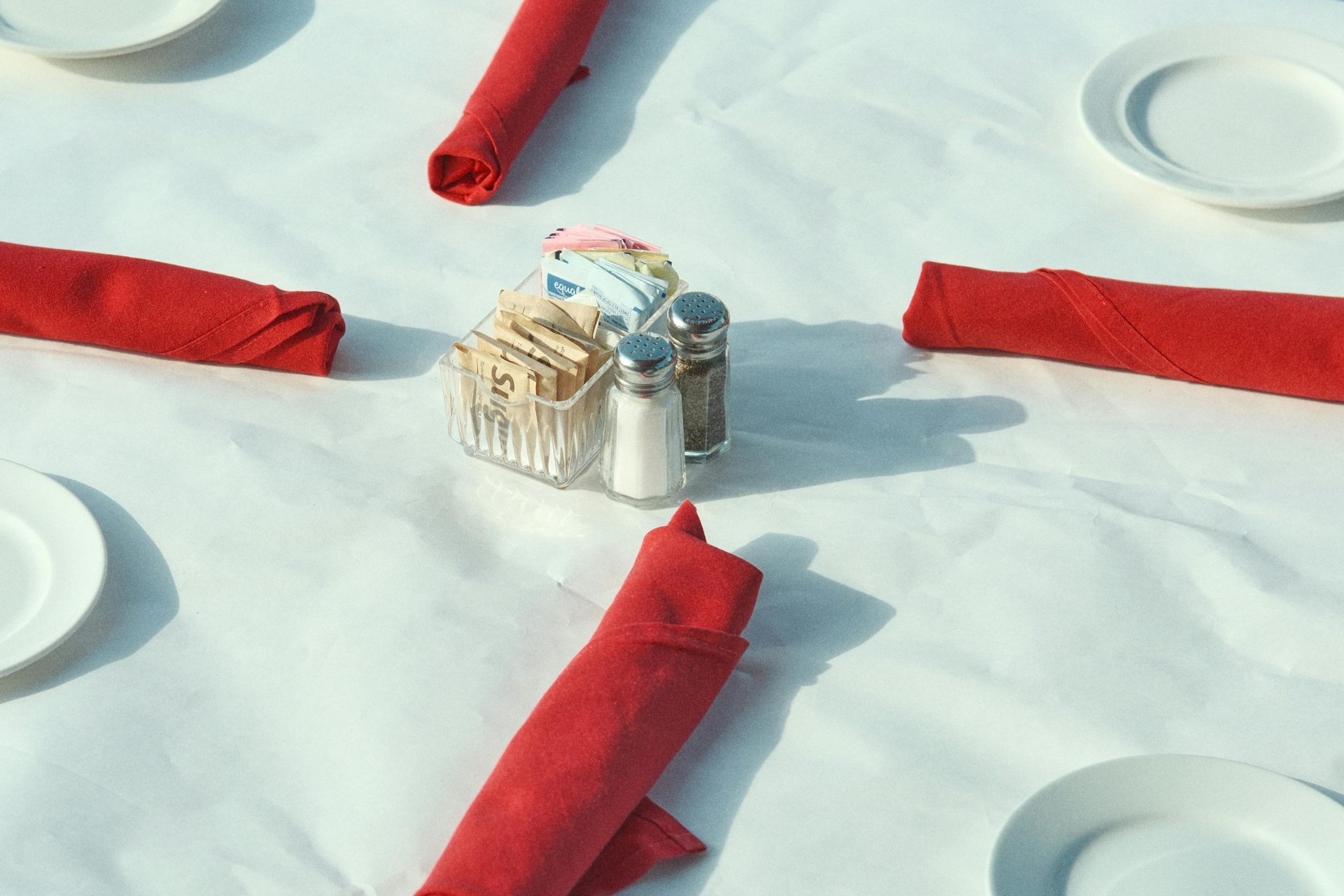 Designing a Modular Kitchen? 5 Tips to Find the Best Extendable Dining ...