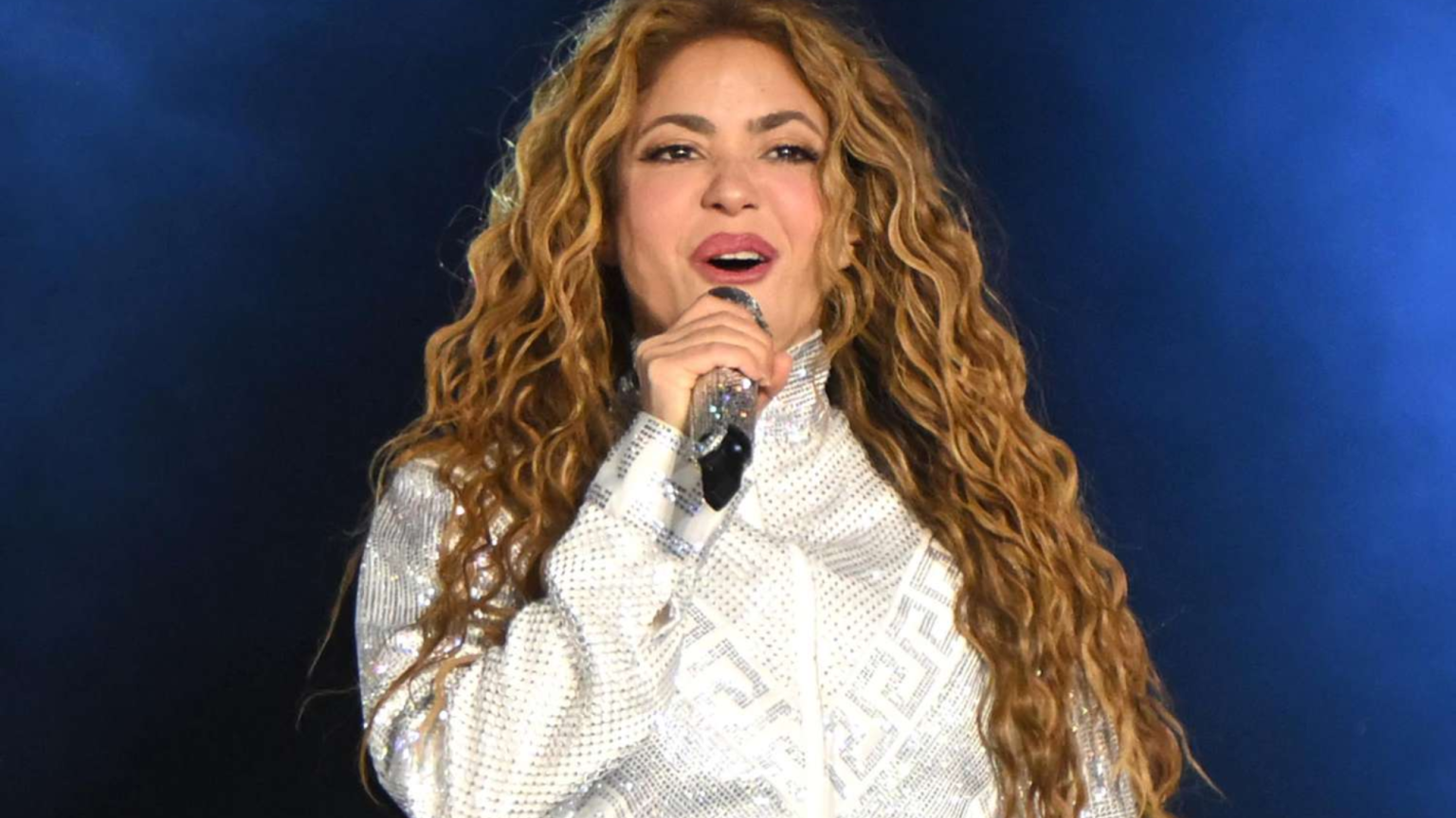 33 Famous Hispanic Singers of All Time - GigWise