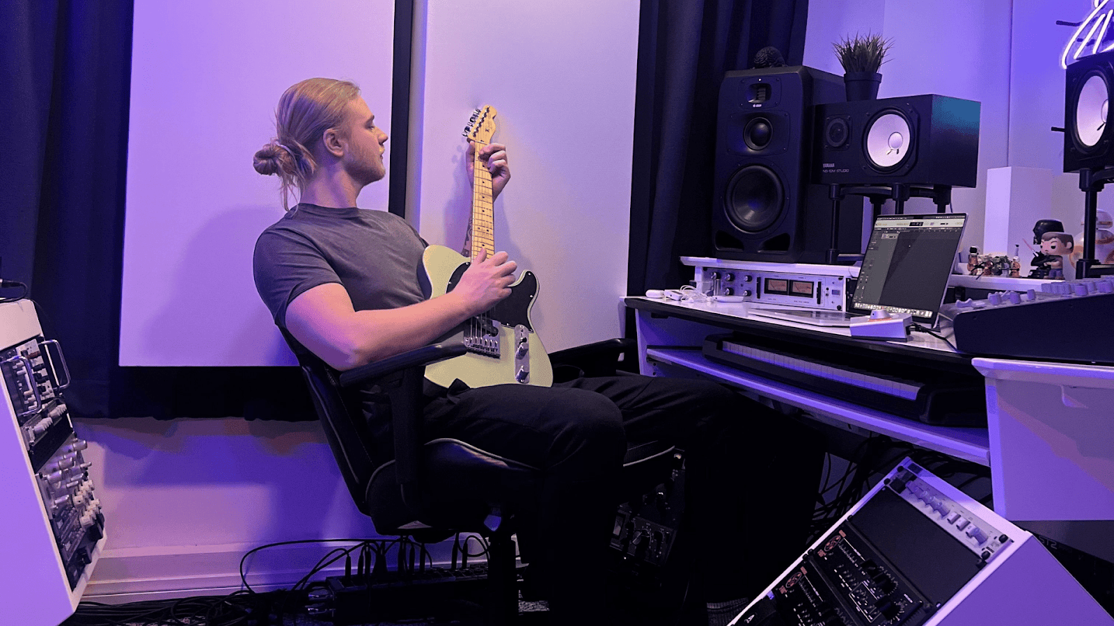 How Oscar Linnander Shapes Modern Pop? - GigWise